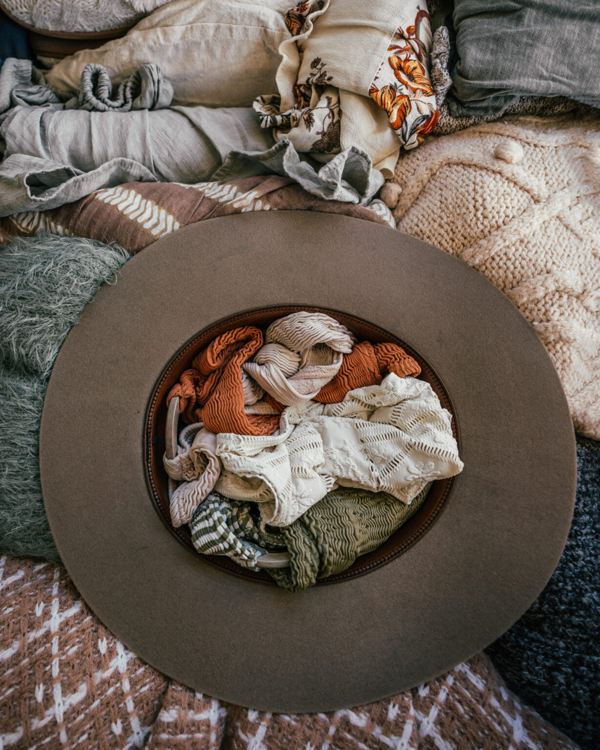 Let's Get Packing: Tips, Tricks & the Ultimate Packing Checklist